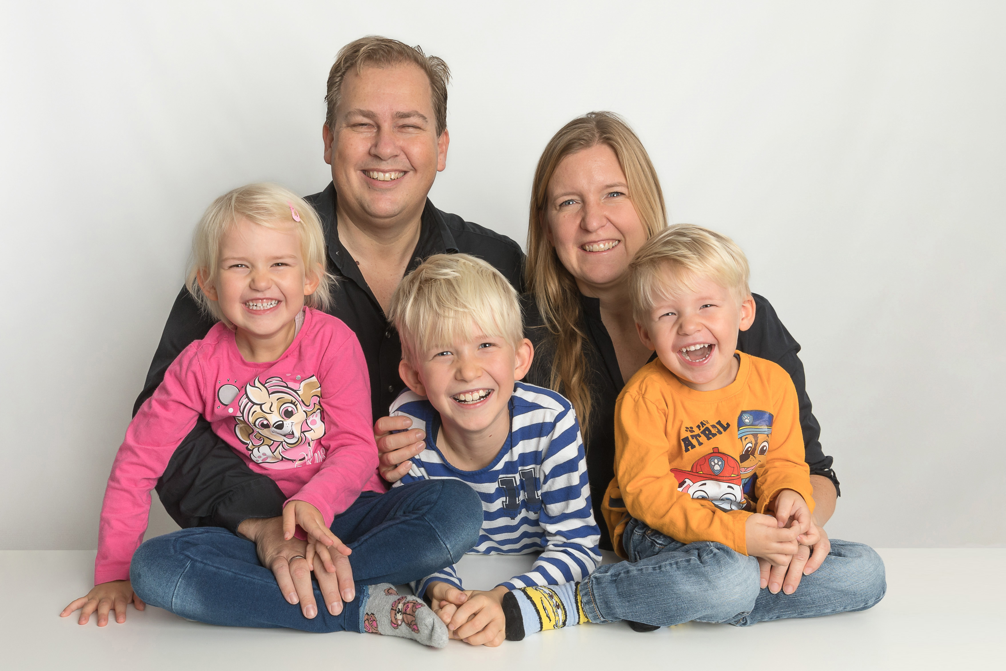 Familienfotos | Fotoshooting mit Familie im Fotostudio oder in der Natur